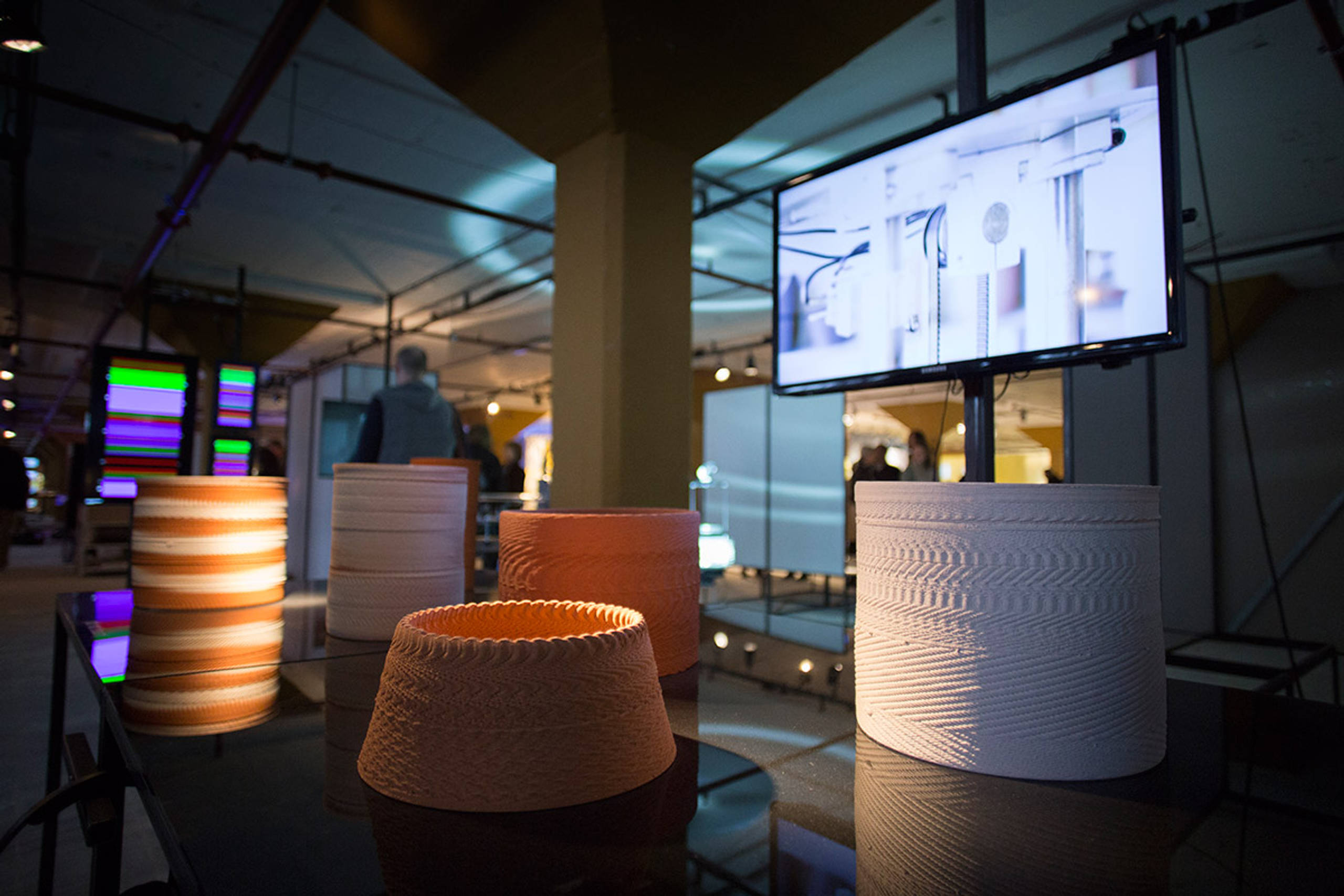 Solid Vibrations - Olivier van Herpt